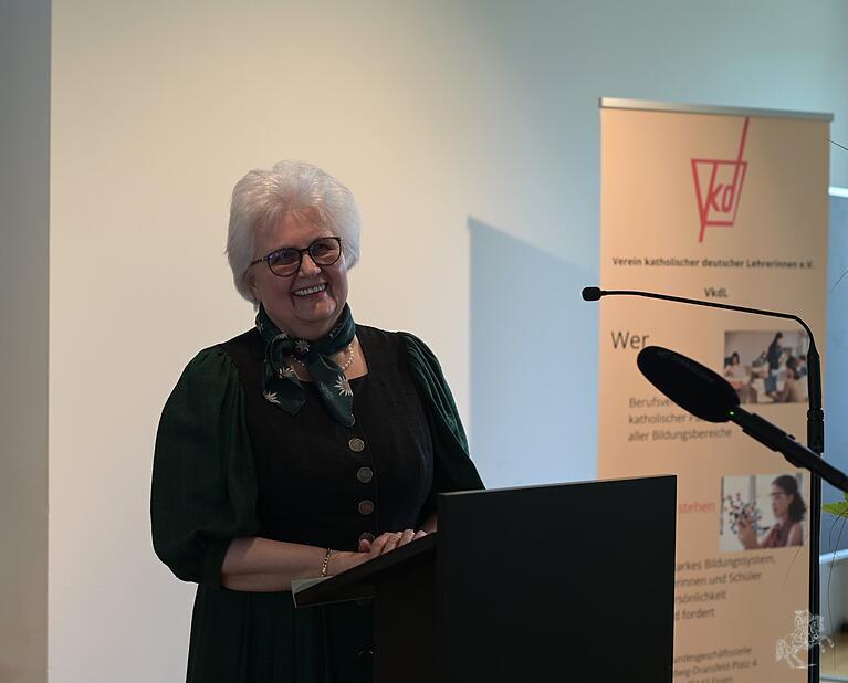 „Verein katholischer deutscher Lehrerinnen“: Bildung braucht ...